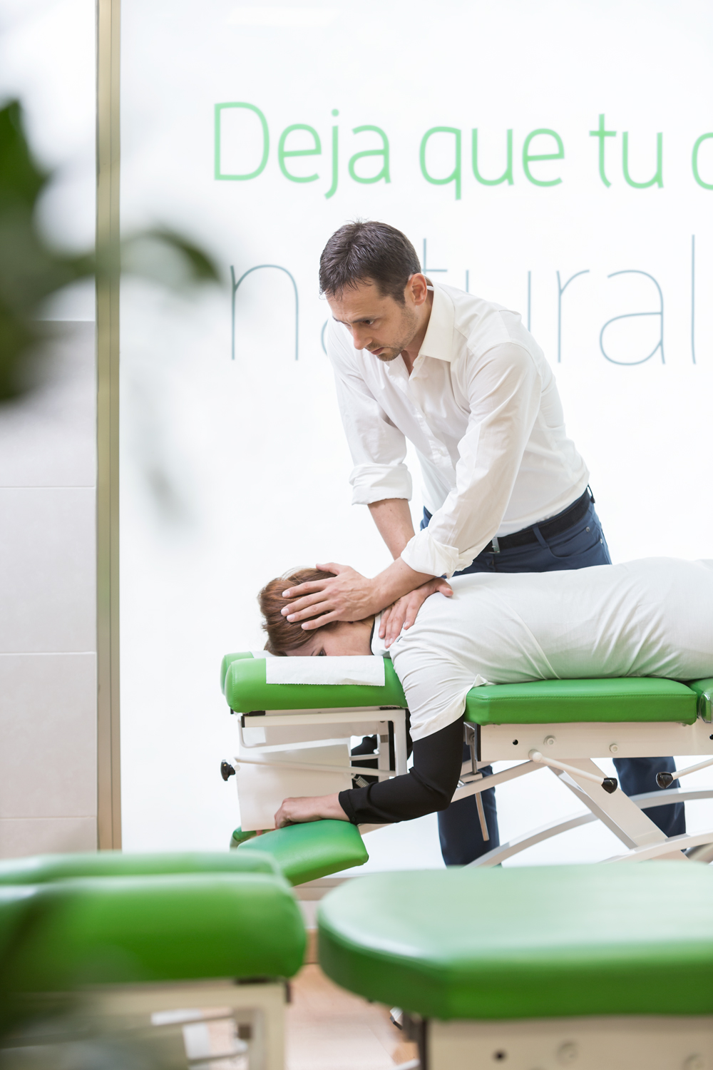 THOMAS-GOLDING-QUIROPRACTICO - Clínica Golding en Algeciras